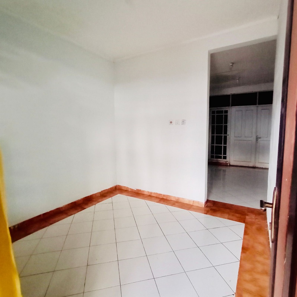 Rumah Dijual di Perumahan Graha Golden City Karawang Dekat Mall Resinda ...